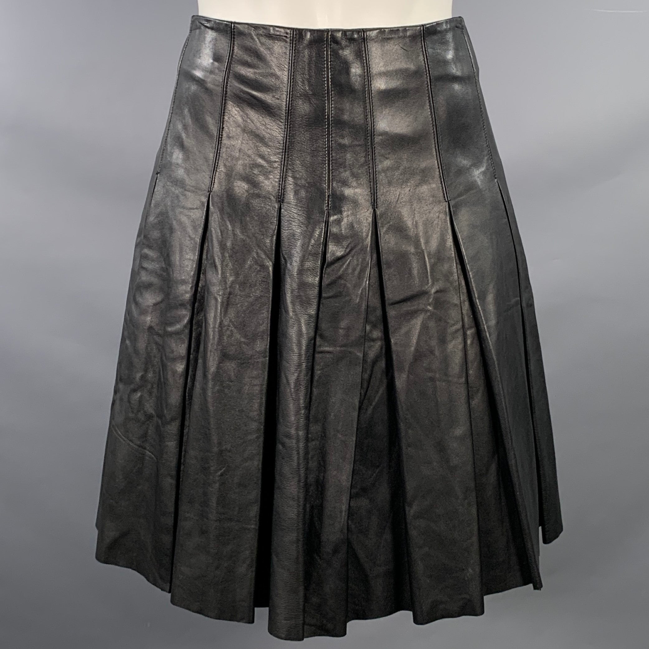 SUSAN DELL Vintage Size 2 Black Leather Pleated Skirt – Sui Generis ...